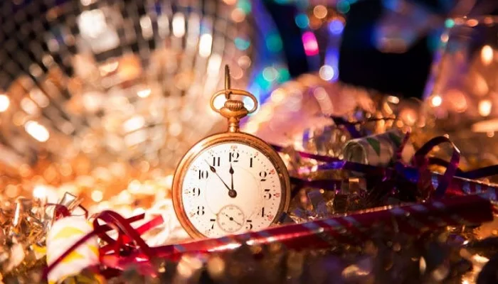 Ini Hukum Merayakan Tahun Baru dengan Terompet dan Kembang Api Bagi Islam